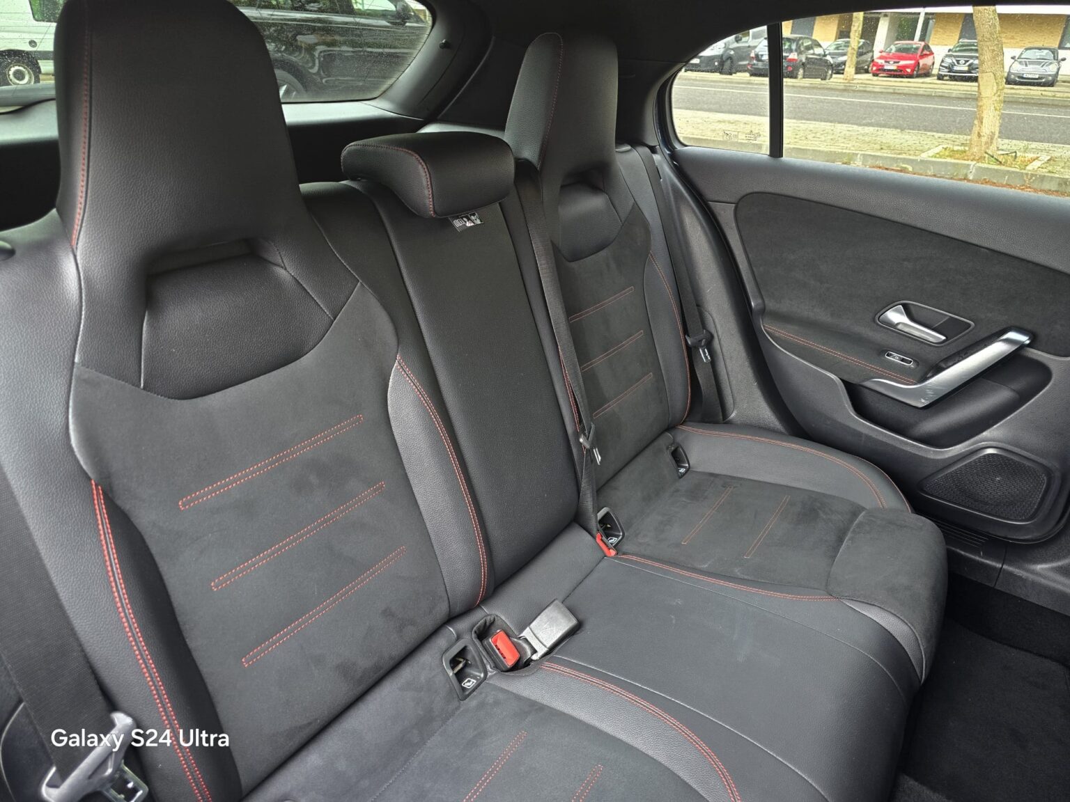 Mercedes-Benz A160 AMG Line - belocar.pt